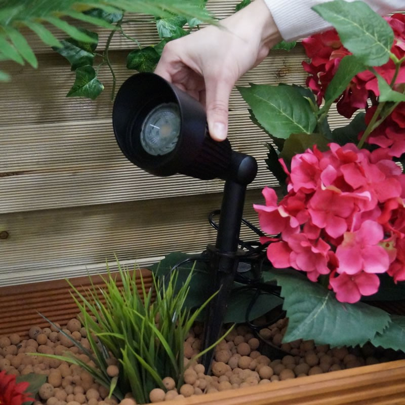 Techmar Focus Verona 12V LED Outdoor Spotlight